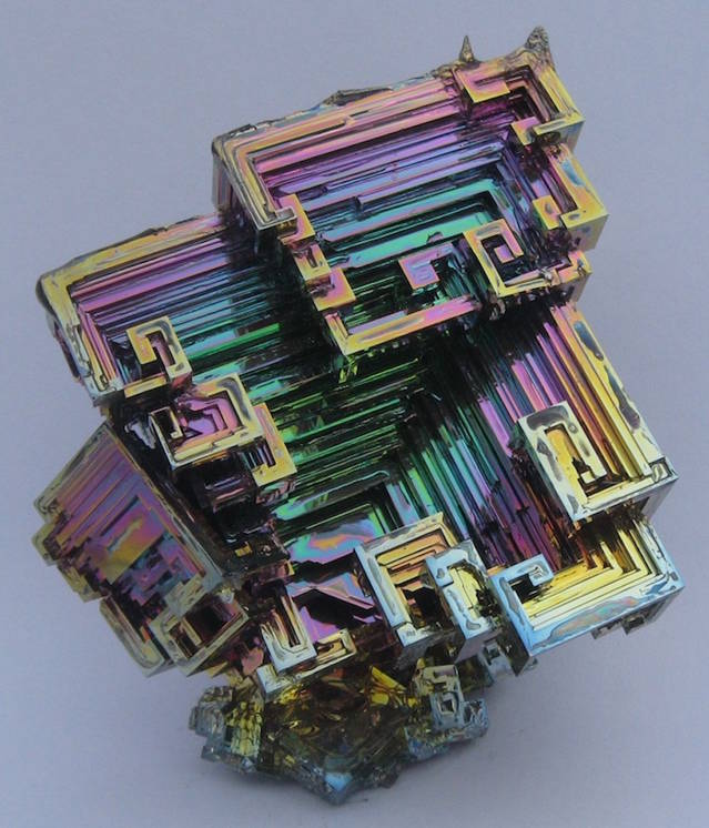 Surrealist Multicolored Bismuth Crystals – Fubiz Media
