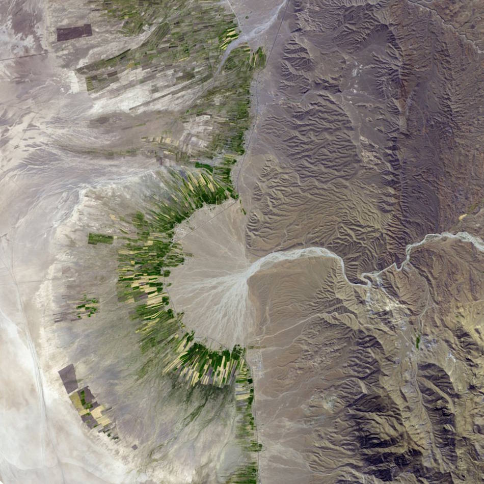 Remarkable Letters Shot from Space – Fubiz Media