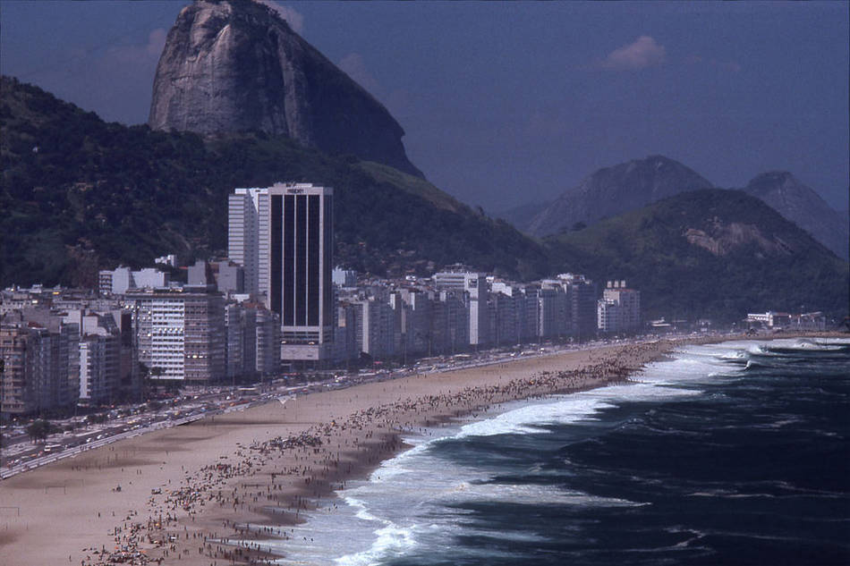 Sunny Vintage Photographs of Rio De Janeiro in the Late 70’s – Fubiz Media