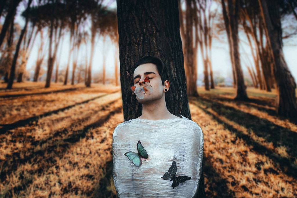 Introspective Self-Portraits Series – Fubiz Media