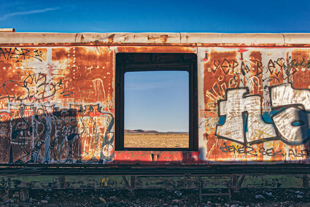Unexpected Pictures of Lost Trains in Bolivia – Fubiz Media
