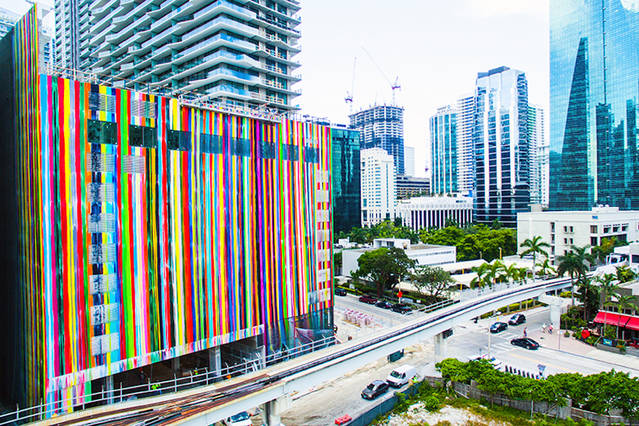 Colorful & Striped Massive Mural on a Miami’s Building Facade – Fubiz Media