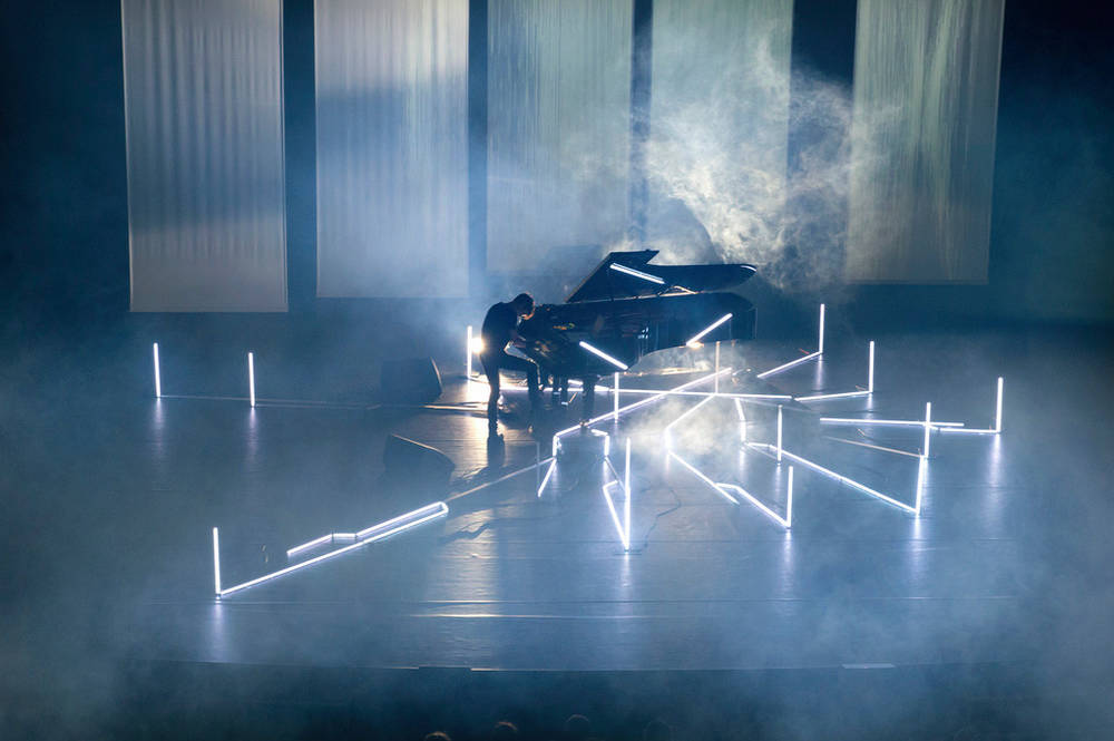 Fantastic Light Installations by Collectif Scale – Fubiz Media