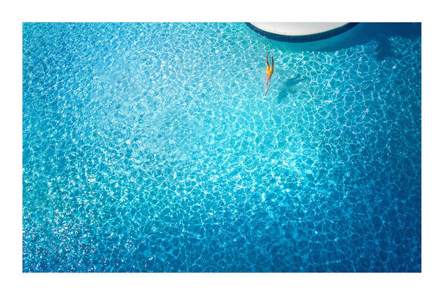 Ode to the Blue Color in Photography – Fubiz Media