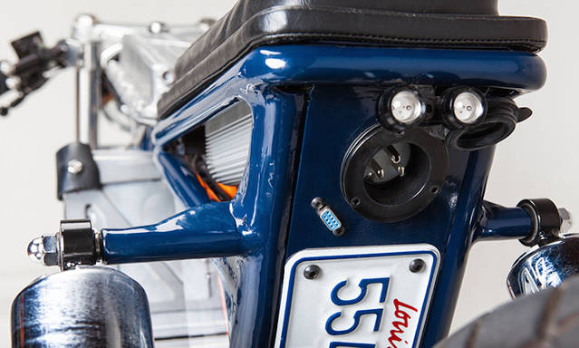Customized Motorcycle with a Nissan Leaf Engine – Fubiz Media