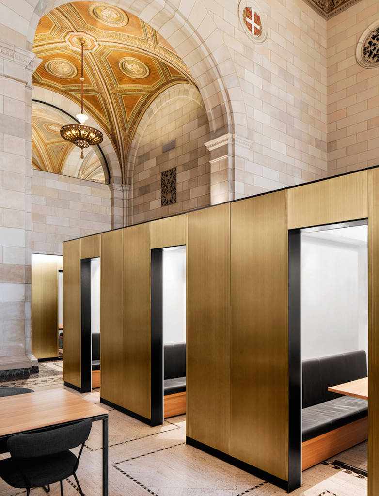 Old Bank turned into Startup Office in Montreal – Fubiz Media