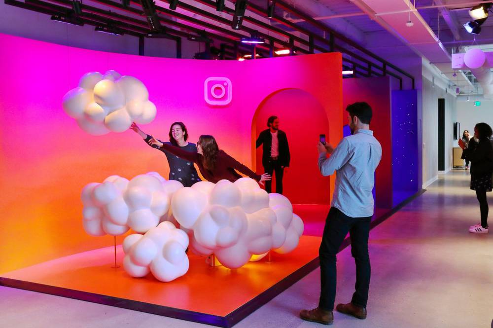 Beautiful Pictures From the New Instagram Office – Fubiz Media