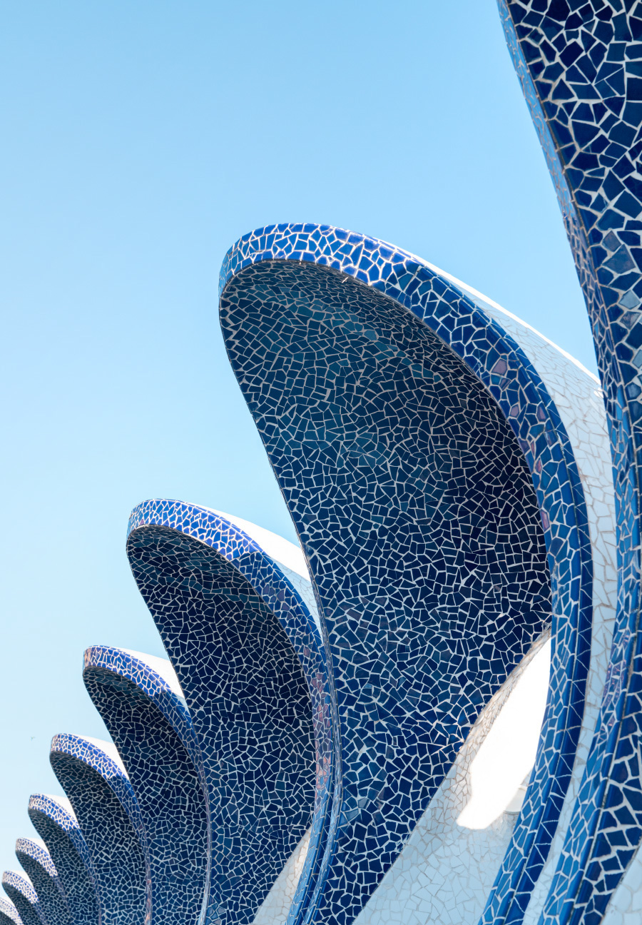 Bewitching White and Sky Blue Architecture Photography-18 – Fubiz Media