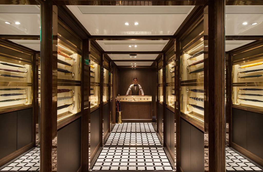Stylish English Inspired Lounge Bar in Hong Kong – Fubiz Media