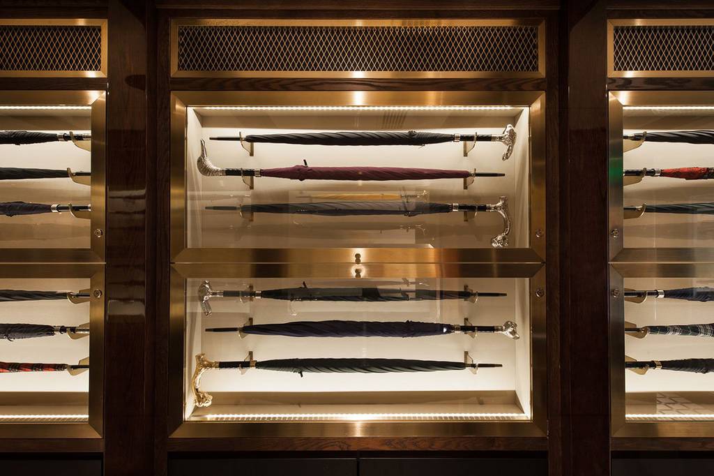 Stylish English Inspired Lounge Bar in Hong Kong – Fubiz Media