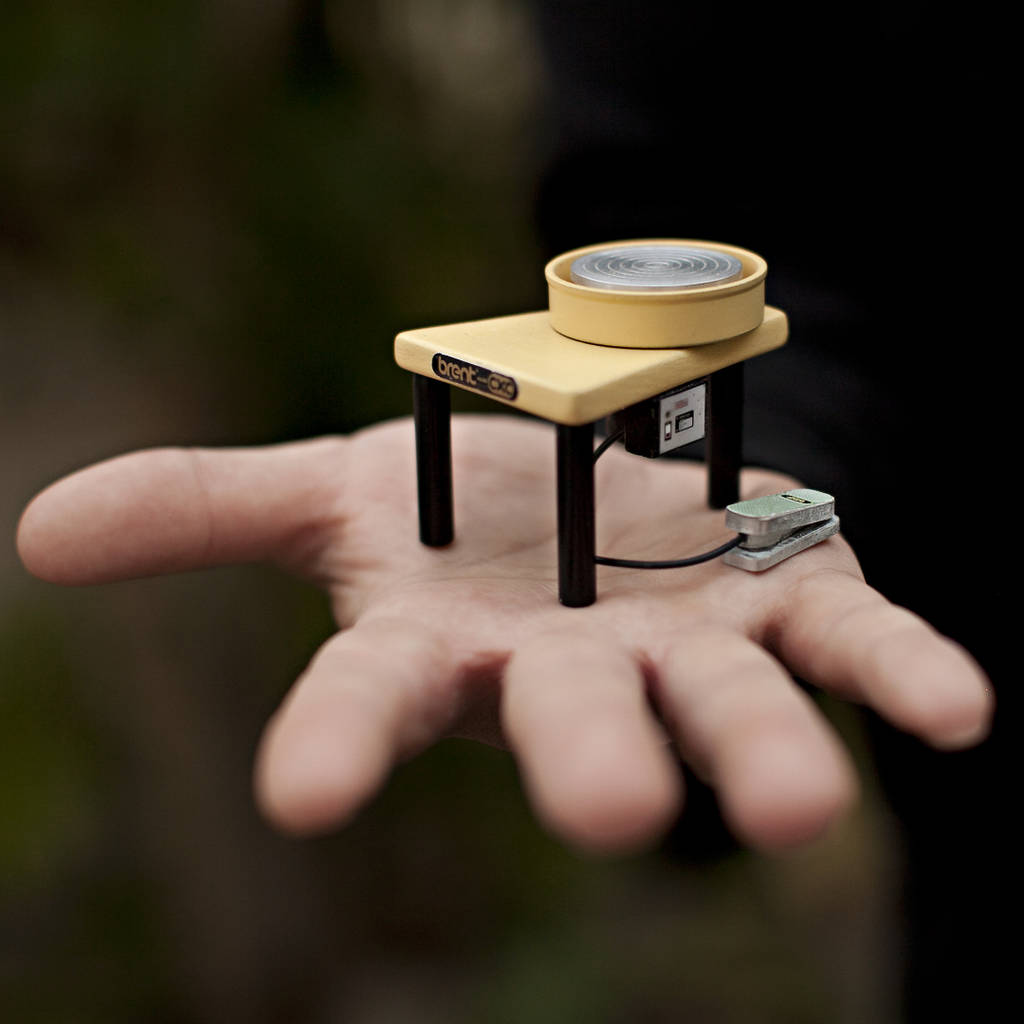 Cute Miniature Ceramics Sculptures – Fubiz Media