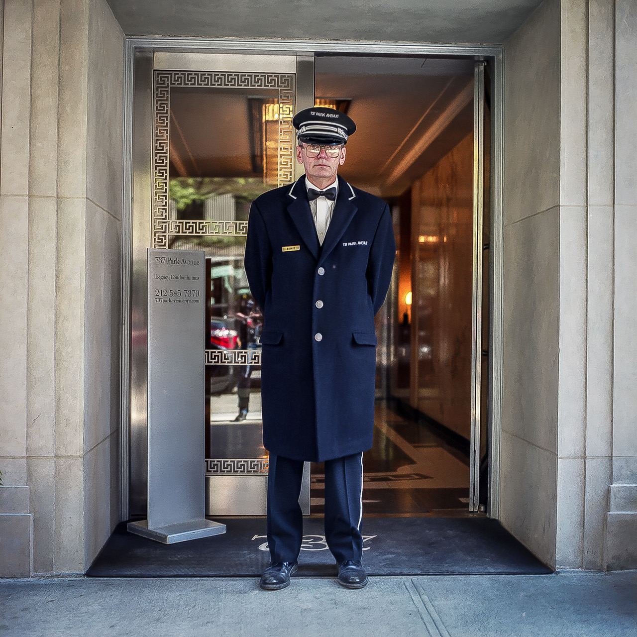 New York Doormen Pictures by Sam Golanski – Fubiz Media
