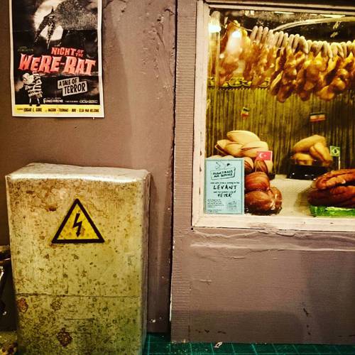 Cute Tiny Shops Created at the Bottom of Buildings – Fubiz Media