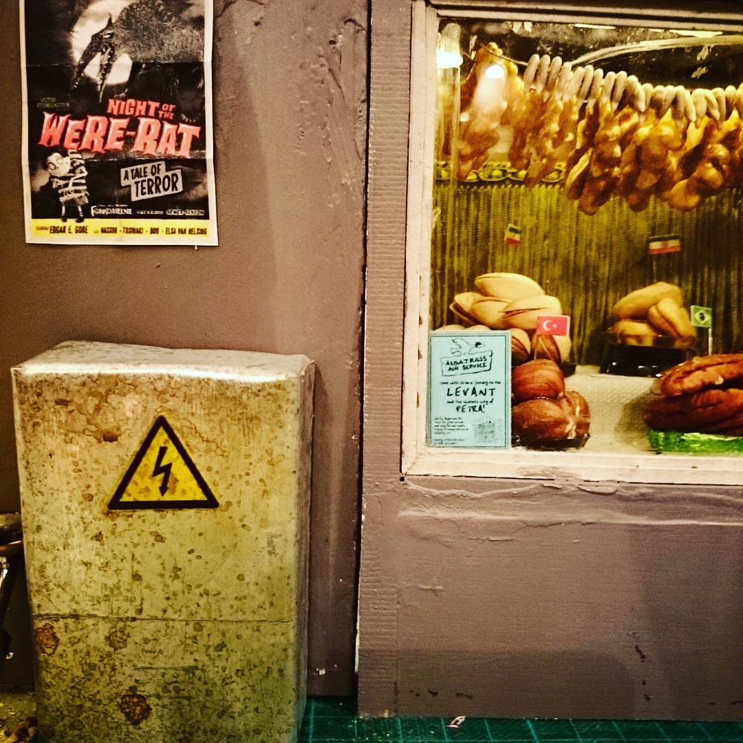 Cute Tiny Shops Created at the Bottom of Buildings – Fubiz Media