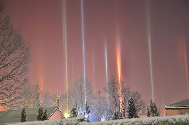 Amazing Pictures of Light Pillars – Fubiz Media
