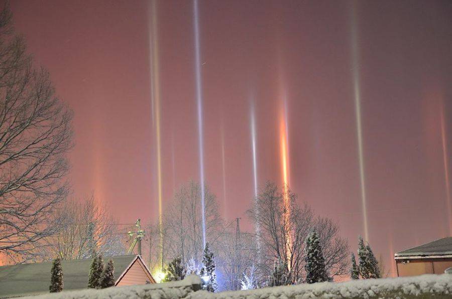 Amazing Pictures of Light Pillars – Fubiz Media