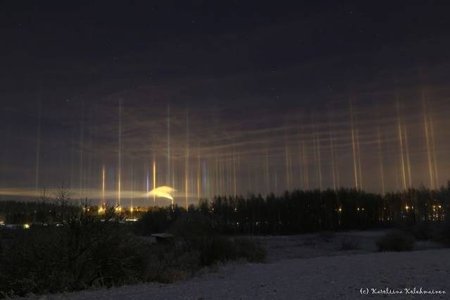 Amazing Pictures of Light Pillars – Fubiz Media
