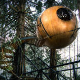 Gorgeous Spherical Tree-House Hotel in Canada – Fubiz Media