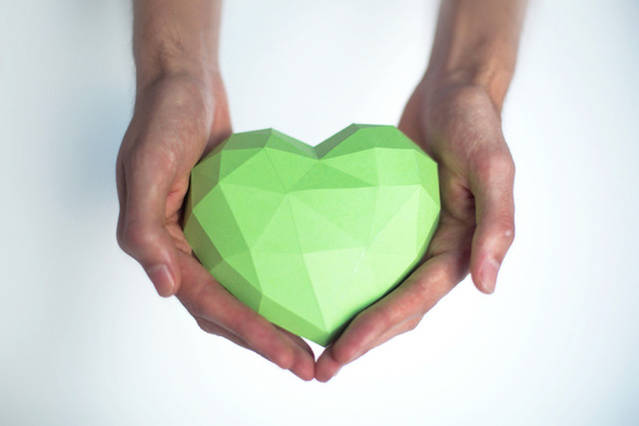 Valentine’s day Paper Hearts Project – Fubiz Media