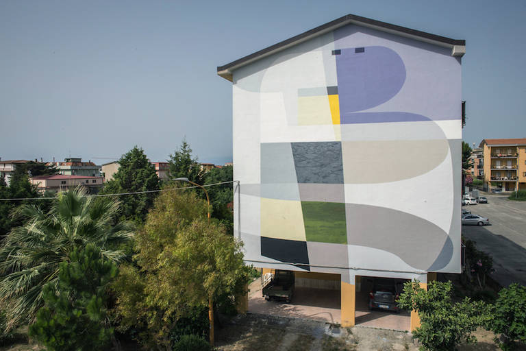 Selection of Beautiful Mural Artworks by GUE – Fubiz Media