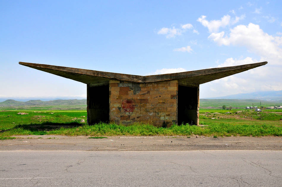 Back in the USSR with Bus Stop – Fubiz Media