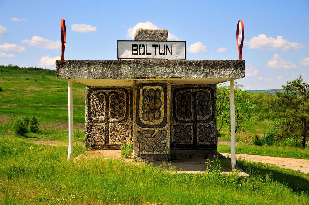 Back in the USSR with Bus Stop – Fubiz Media