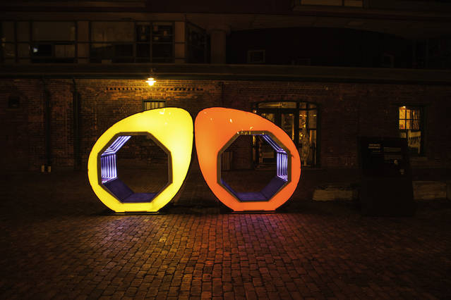 Beautiful Light Installations at the Toronto Light Festival – Fubiz Media