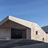 Beautiful Fortress-Like Concrete House in Switzerland – Fubiz Media