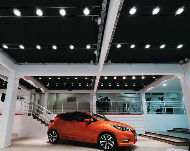 Enhancing a Car with Light – Fubiz Media