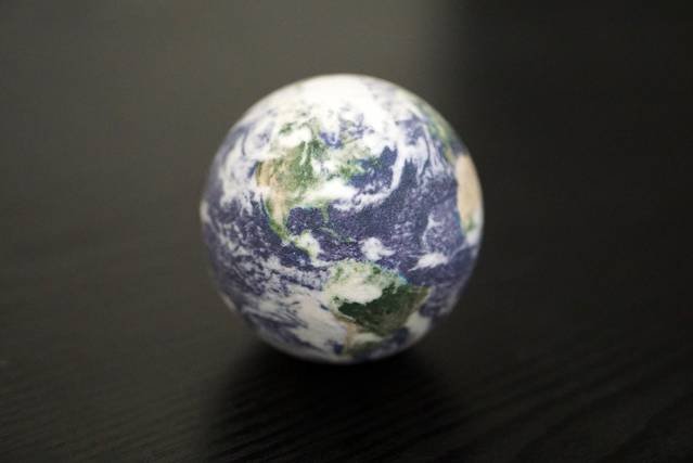 Tiny Realistic 3D Printed Solar System – Fubiz Media