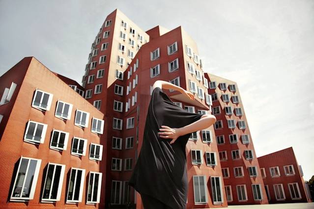 Incredible Series of Autoportraits by Anna di Prospero – Fubiz Media