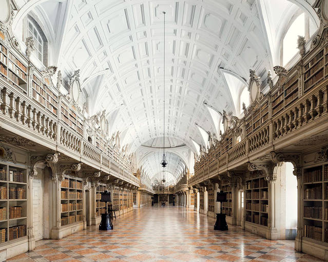 Stunning Photographs of European Libraries – Fubiz Media