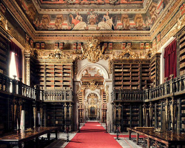 Stunning Photographs of European Libraries – Fubiz Media