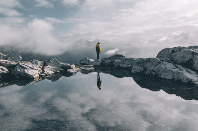 An Adventure Portfolio by Elliot Hawkey – Fubiz Media