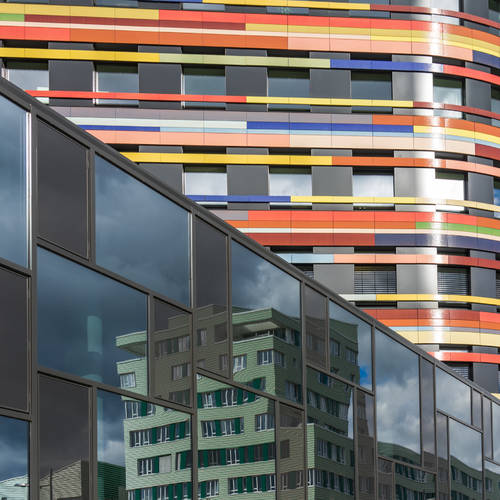 Colorful Architecture of a Building in Hamburg – Fubiz Media