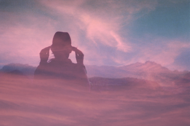 Soft and Obscure Photographies by Maya Beano – Fubiz Media