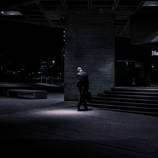 A Voyeuristic Sneak Peek into London by Edo Zollo – Fubiz Media