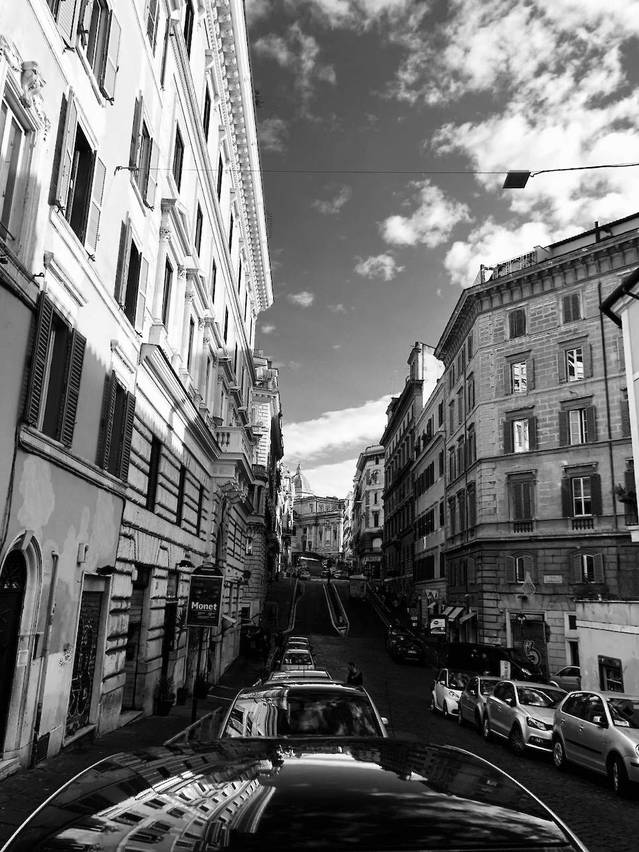 Stunning Shots of Rome in Black and White – Fubiz Media