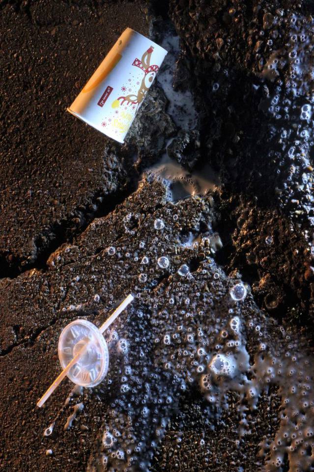 A Certain Vision of Consumerism Through Brilliant Photographs – Fubiz Media