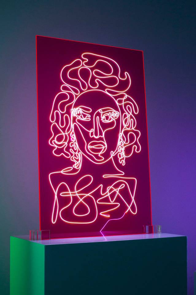 Electrifying Neon Portraits of Rap Artists – Fubiz Media