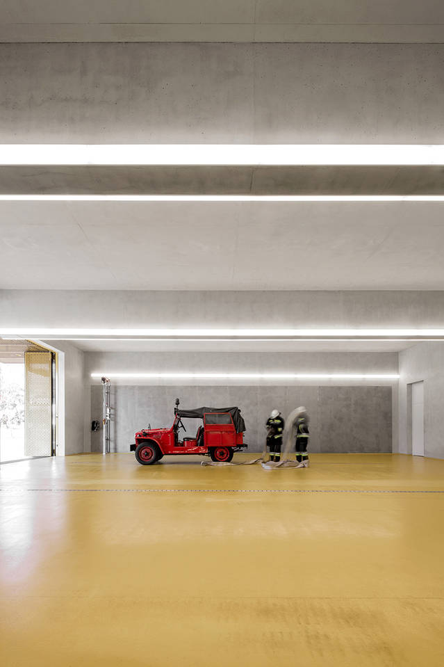 Two Monochromatic Italian Fire Stations – Fubiz Media
