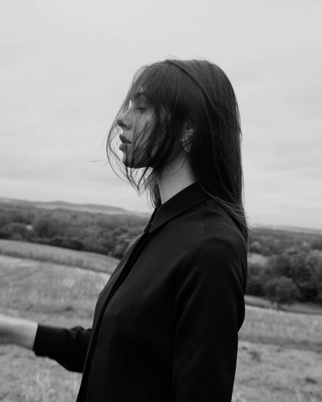 Dreamy yet Edgy Portraits of a Paris-Based Photographer – Fubiz Media Dreamy yet Edgy Portraits of a Paris-Based Photographer – Fubiz Media