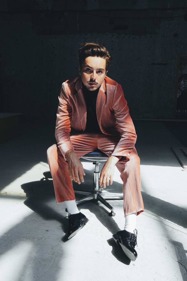 Meeting with the Singer Julien Granel – Fubiz Media