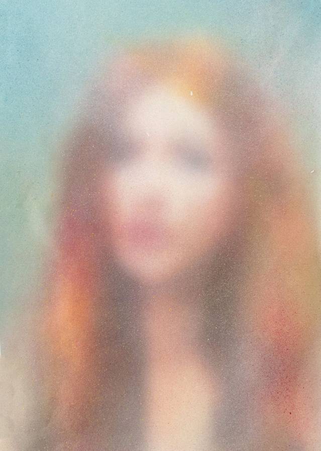 Surreal Blurred Portraits Between Painting and Photography – Fubiz Media
