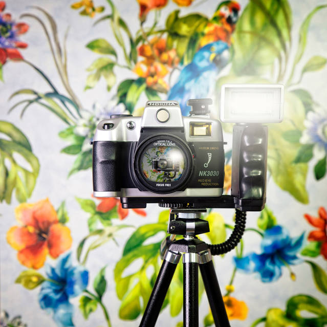 Old Cameras Capture Self Portraits – Fubiz Media