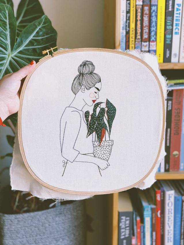 Embroidery of Women with Flowered Tattoos – Fubiz Media
