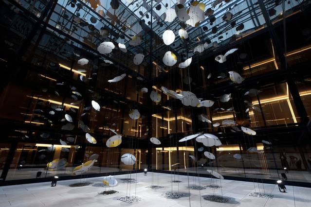 Stunning Floating Installation at the Montreal’s Four Seasons – Fubiz Media